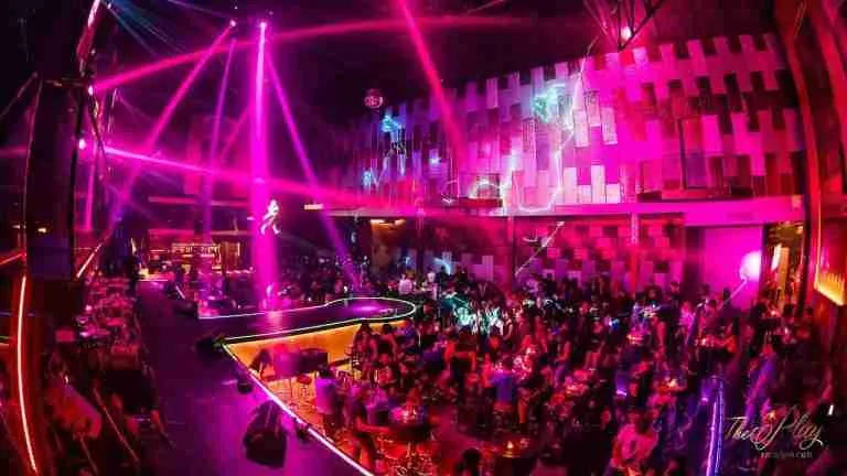 8 Best Luxury Gentlemen Clubs in Bangkok in 2026